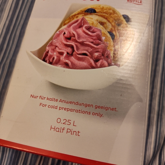 Williams Sonoma | Kitchen | New Williams Sonoma Dessert Whip Mini ...